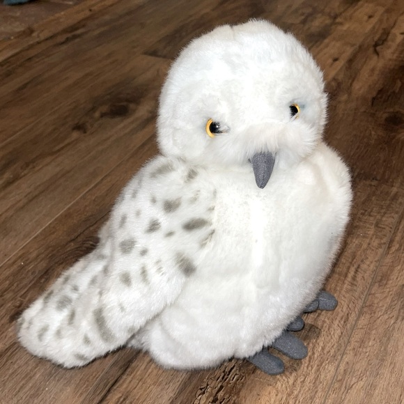 Warner Bros. | Toys | Universal Studios Harry Potter 2 Hedwig Owl Hand ...